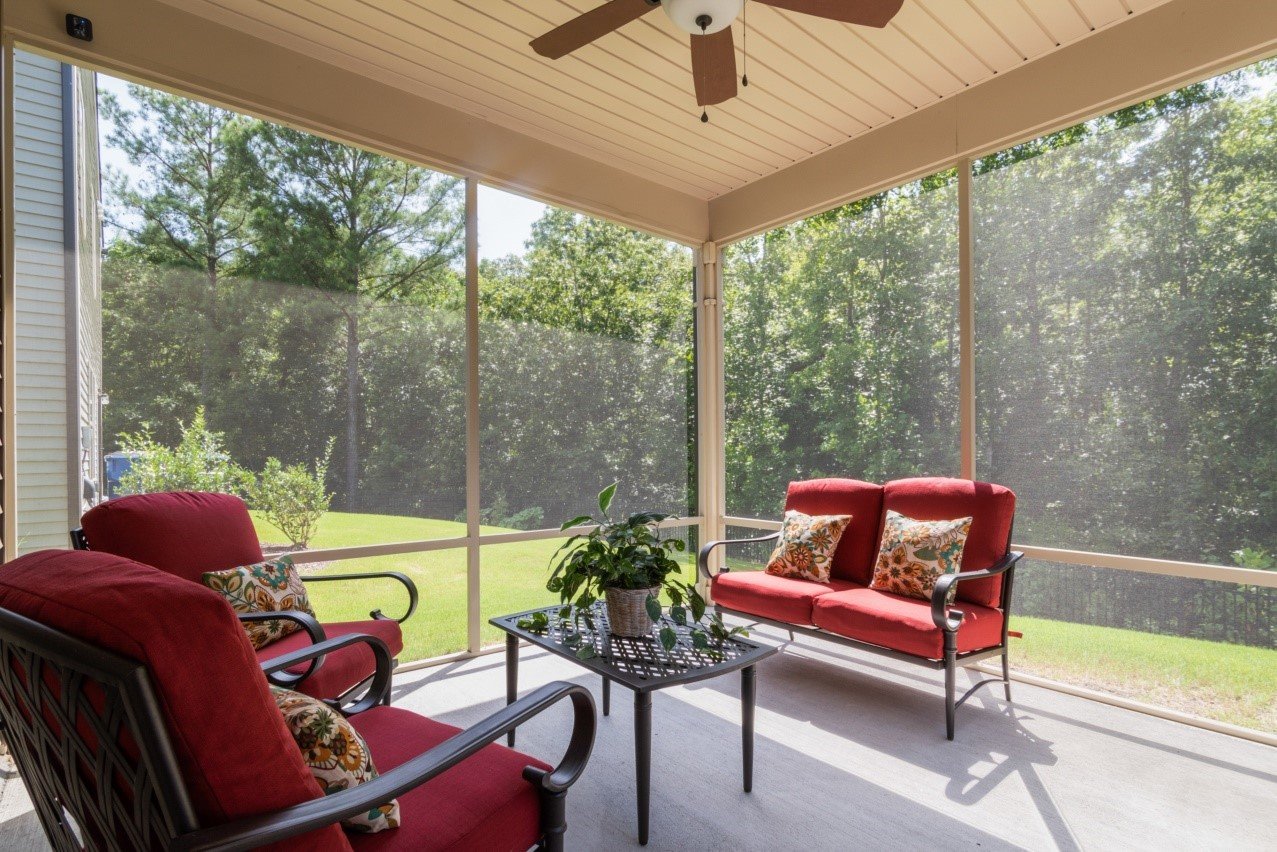 3 Reasons To Upgrade Your Patio Furniture - ACTIVE MY HOME